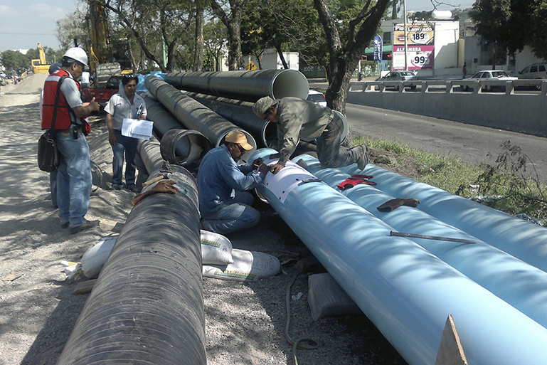 RED DE DISTRIBUCIÓN DE AGUA POTABLE – CONSTRUCTORA MICRÓN